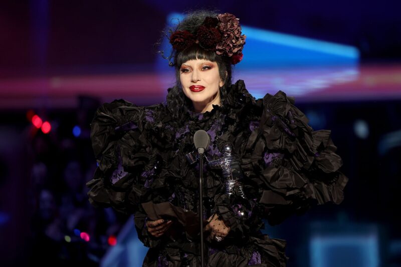 Lady Gaga, Ariana Grande y Mariah Carey brillan en los MTV VMAs 2025 ...